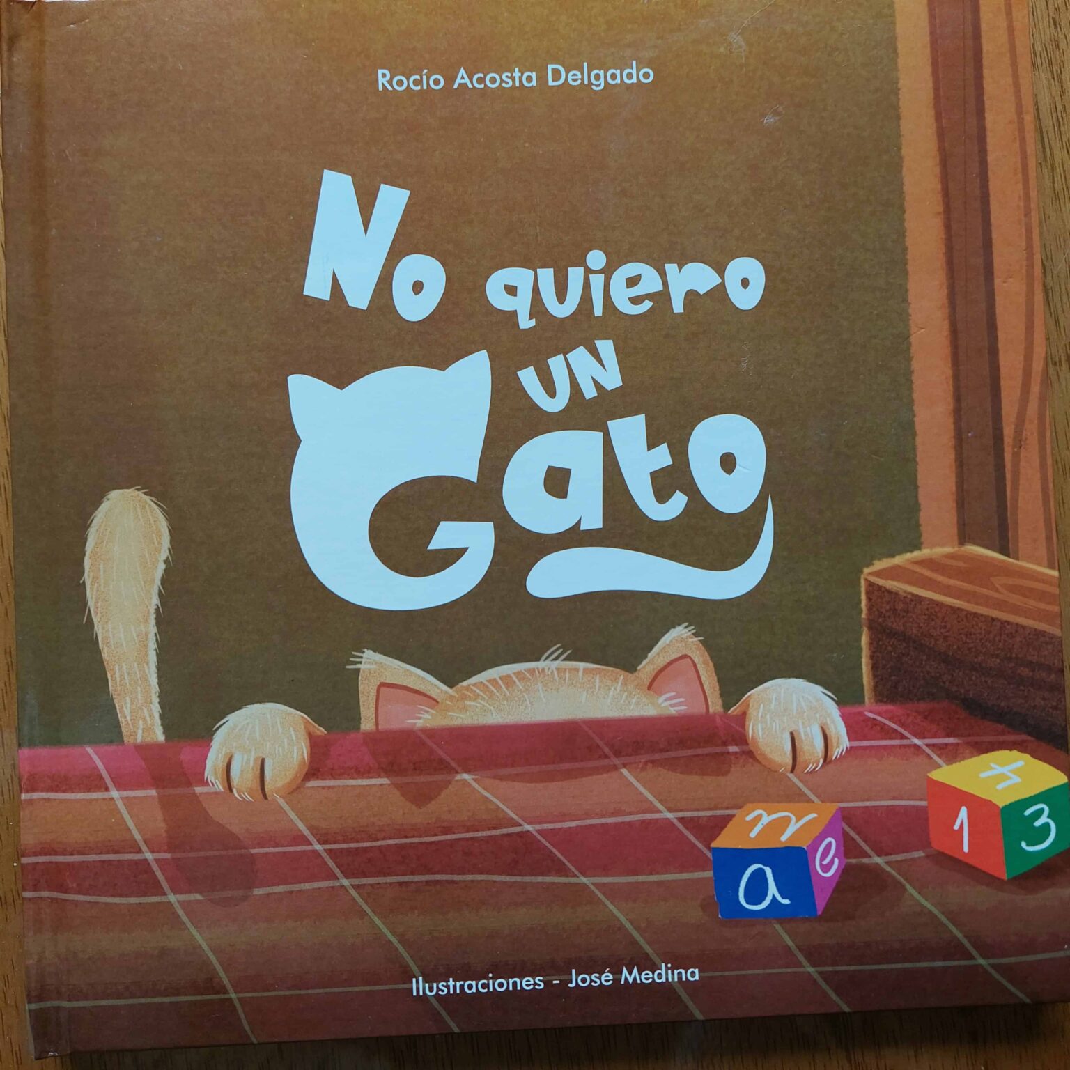 NO QUIERO UN GATO – Abejita